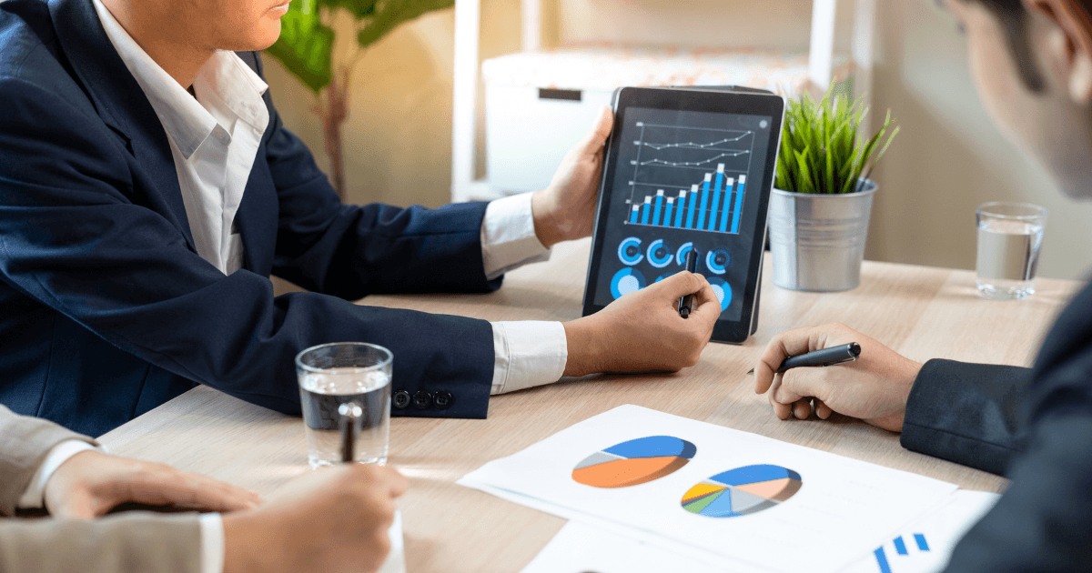 Broker-Dealers vs. Registered Investment Advisors (RIA): What’s the ...